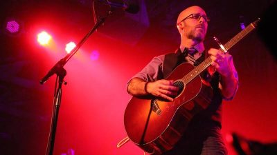 Contest – Legends on Grace: Robbie Schaefer | BOOMER Magazine