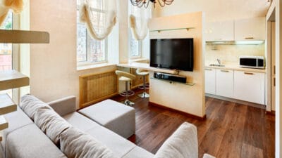 Minimalism in Decorating | BOOMER Magazine